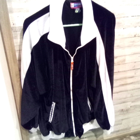 Veezo | Jackets & Coats | Verizon Mens Athletic Jacket Box 275 423 ...